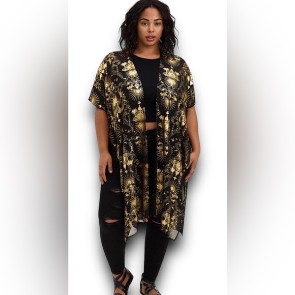 torrid | Kimonos & Yukatas | Nwt Torrid Disneys Tiana Black And Gold ...